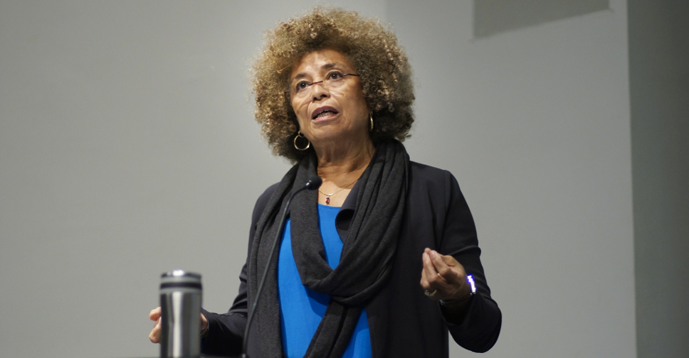 Angela Davis – Revolution today – Time To Talk